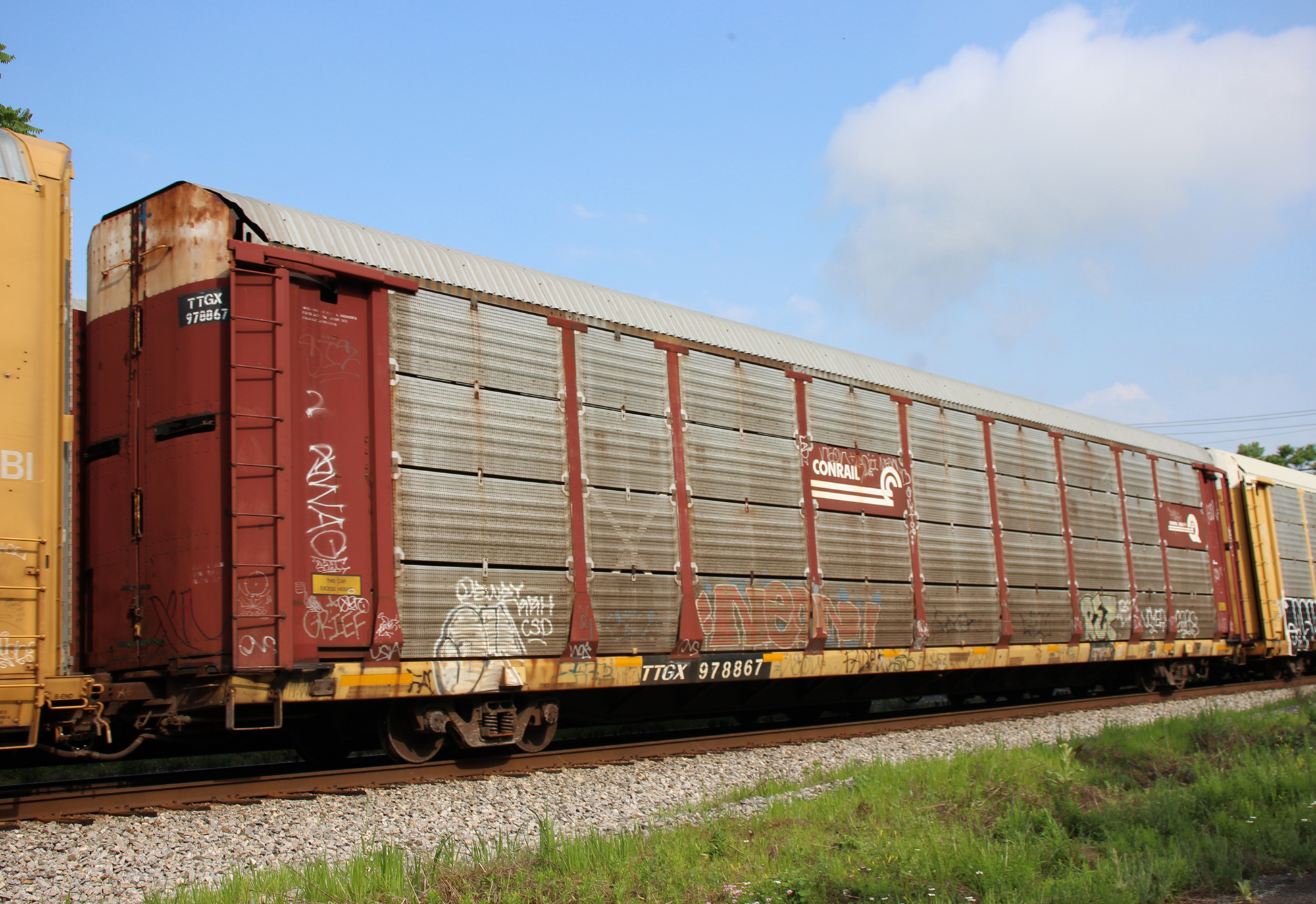 TTGX 978867-Rack class ML2L | Conrail Photo Archive